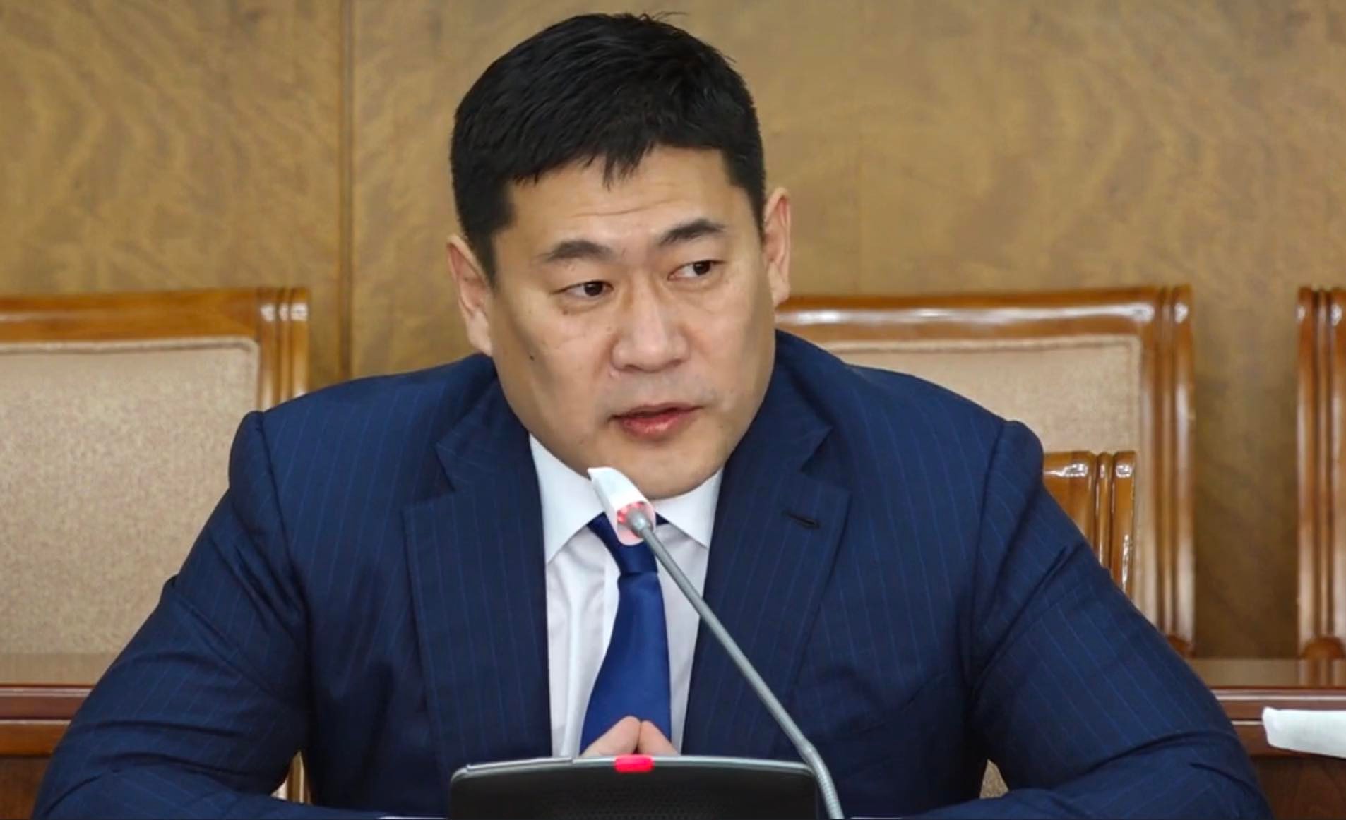 Ерөнхий сайд Л Оюун Эрдэнэ Нүүрсний хулгайчидтай хийх тэмцлээсээ