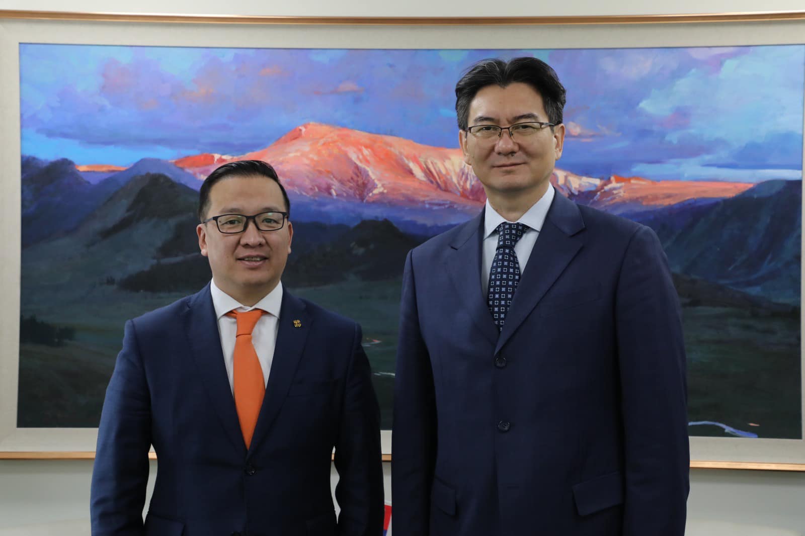 МОНГОЛООС КАЗАКСТАН УЛС РУУ ШУУД НИСЛЭГ БОЛОН НИСЛЭГ ҮЙЛДЭЖ БУЙ